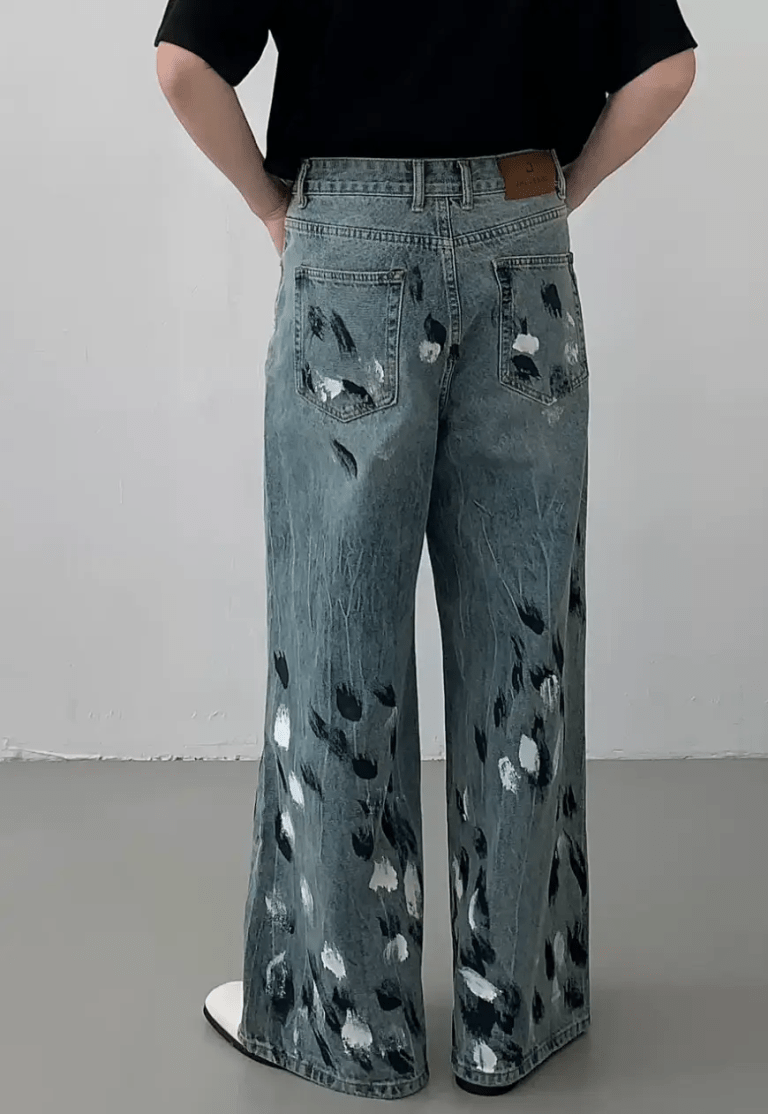 Men’s Graffiti design sense jeans – UZIP FASHION ONLINE STORE