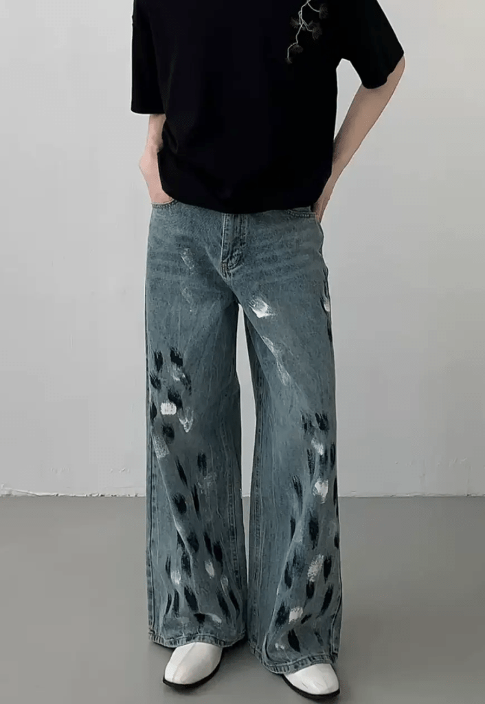 Men’s Graffiti design sense jeans – UZIP FASHION ONLINE STORE